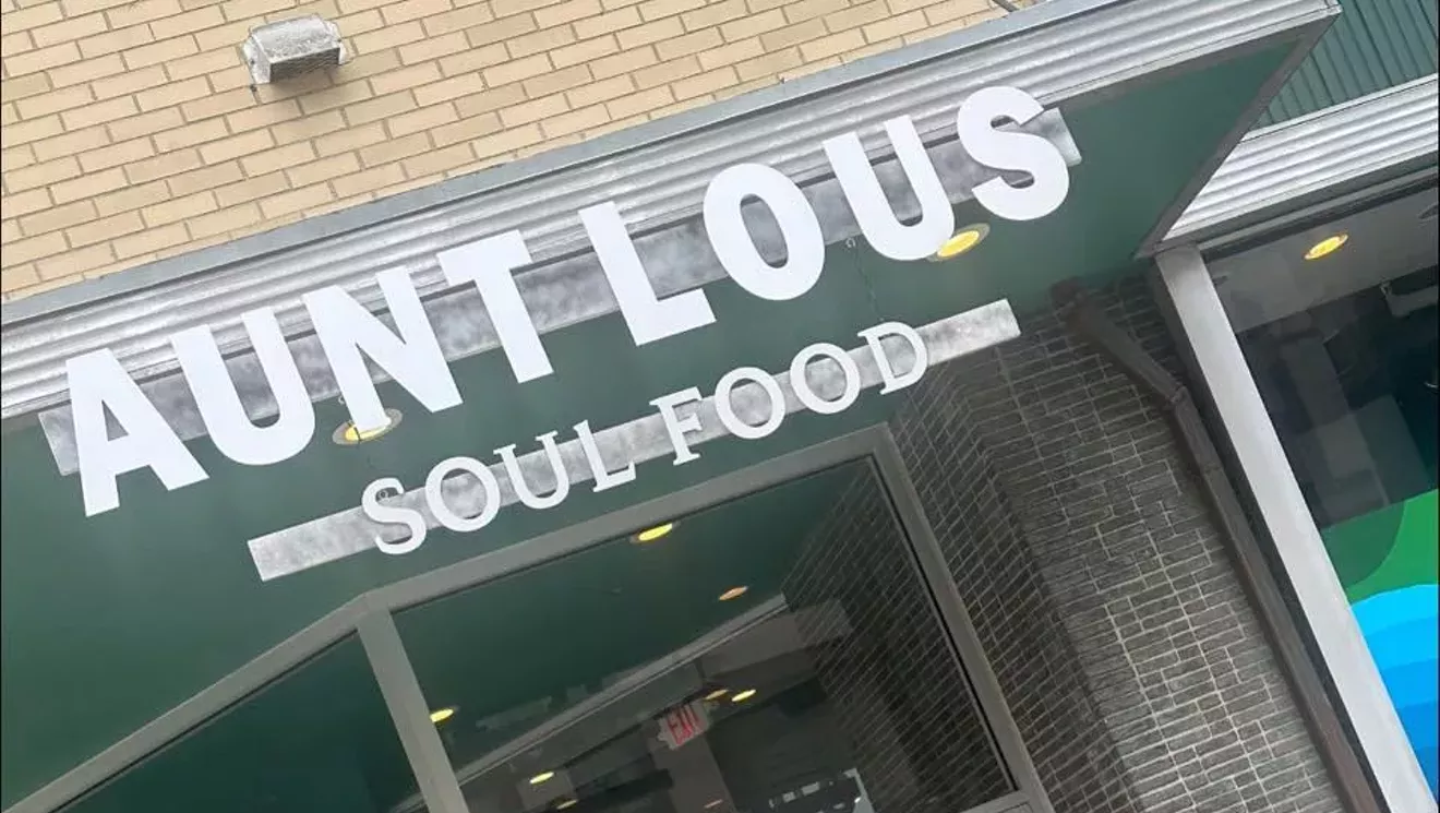 Aunt Lou's Soul Food | Downtown | Soul Food | Restaurants: Food & Drink
