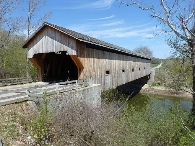 Visit covered bridges this fall | Fall Guide | Illinois Times